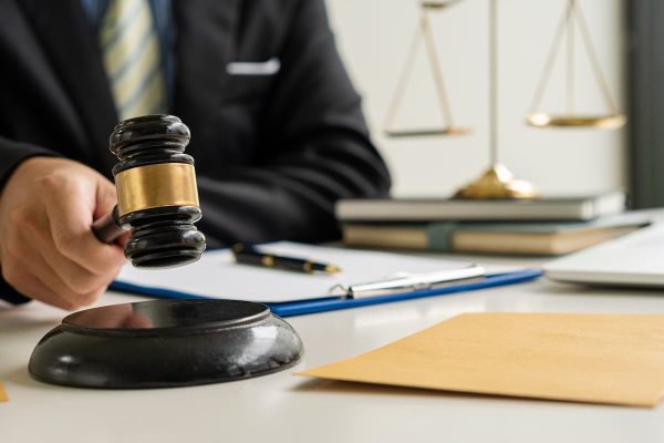 What Happens at a Workers’ Comp Settlement Hearing?